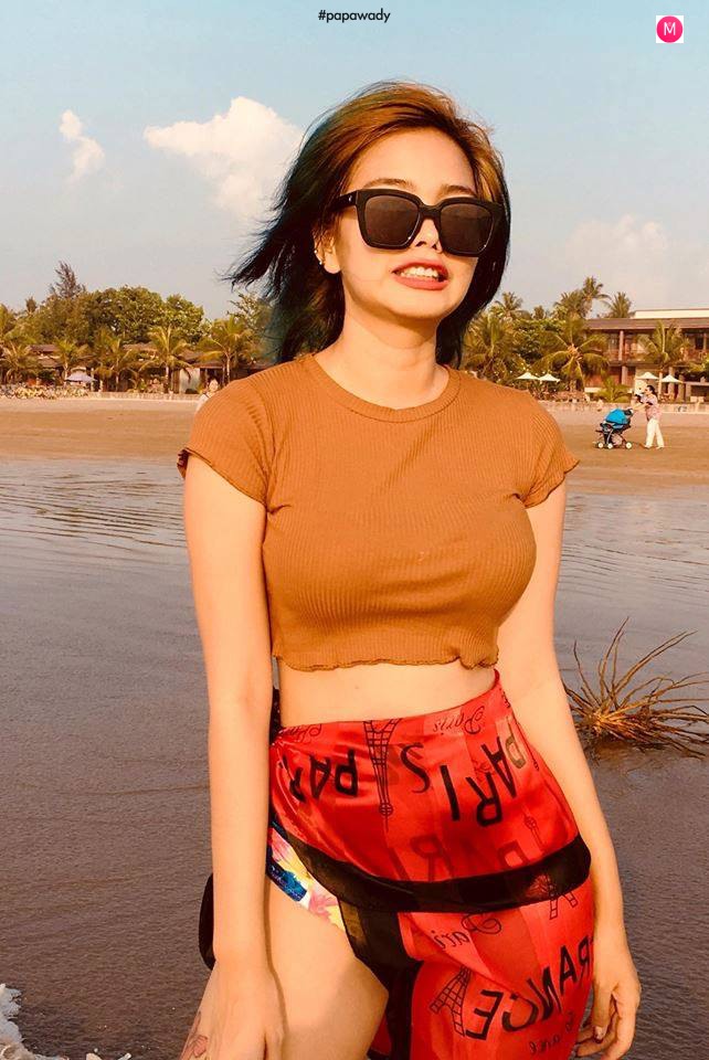 Nwe Nwe Htun Beautiful Beach Photos Collection (1)