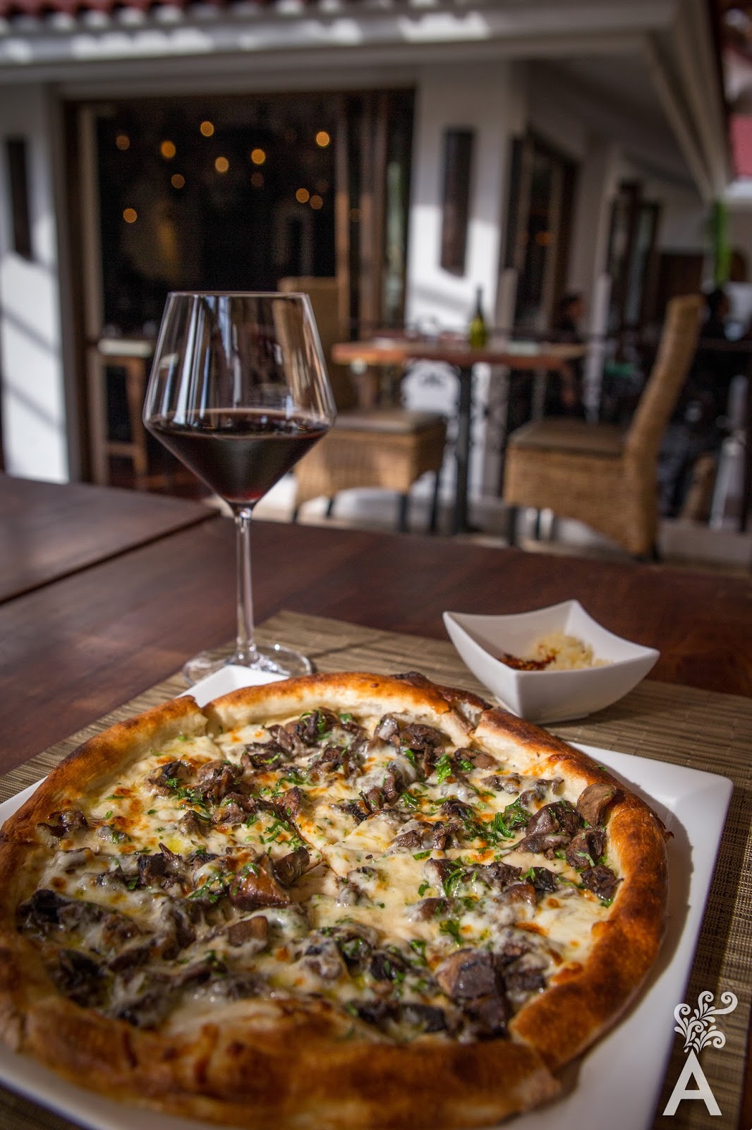 ¡Visita Bar la Esquina! ~ Tendencia el Arte de Viajar