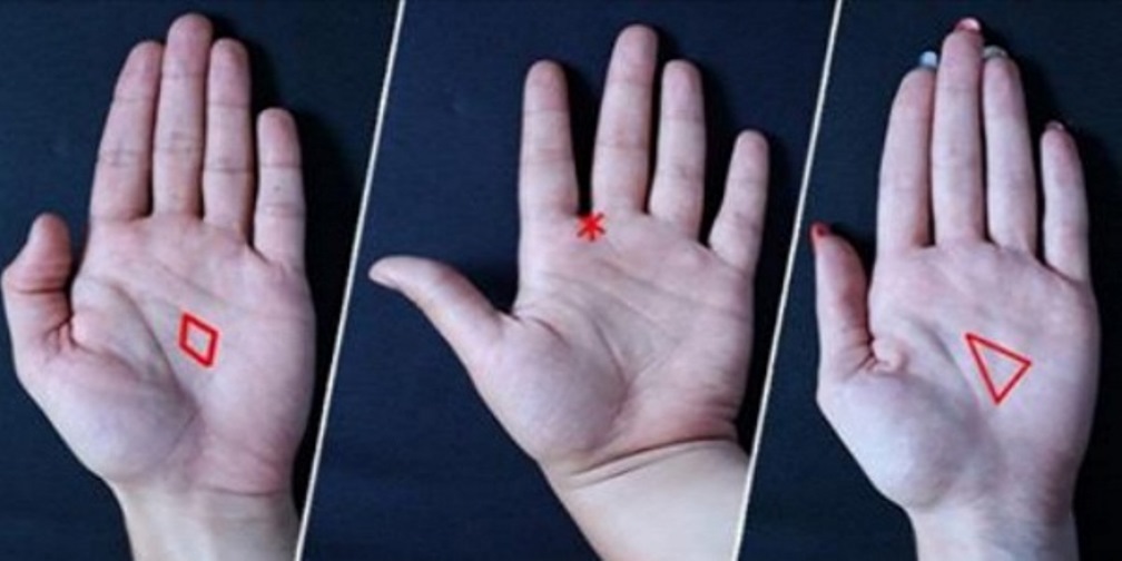 LOOK AT YOUR PALM AND FIND OUT WHAT IT MEANS WHEN YOU HAVE A TRIANGLE ...