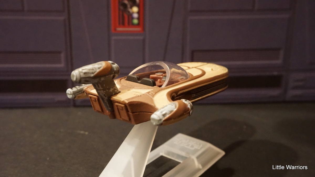 Little Warriors: Hasbro Sand Speeder - Titanium series 09