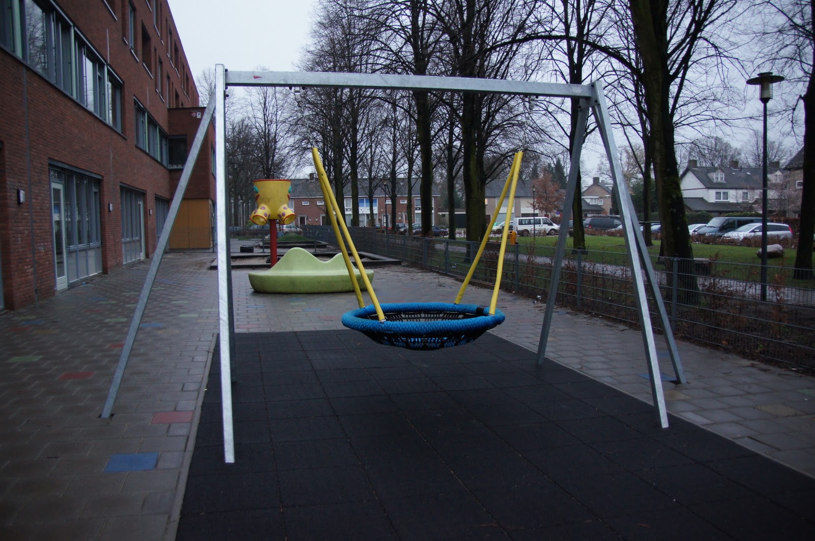 Ginny, hulphond in opleiding: Schommelen