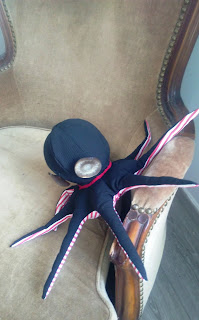 Les aiguilles de Nat: Doudou fun octopus en coton