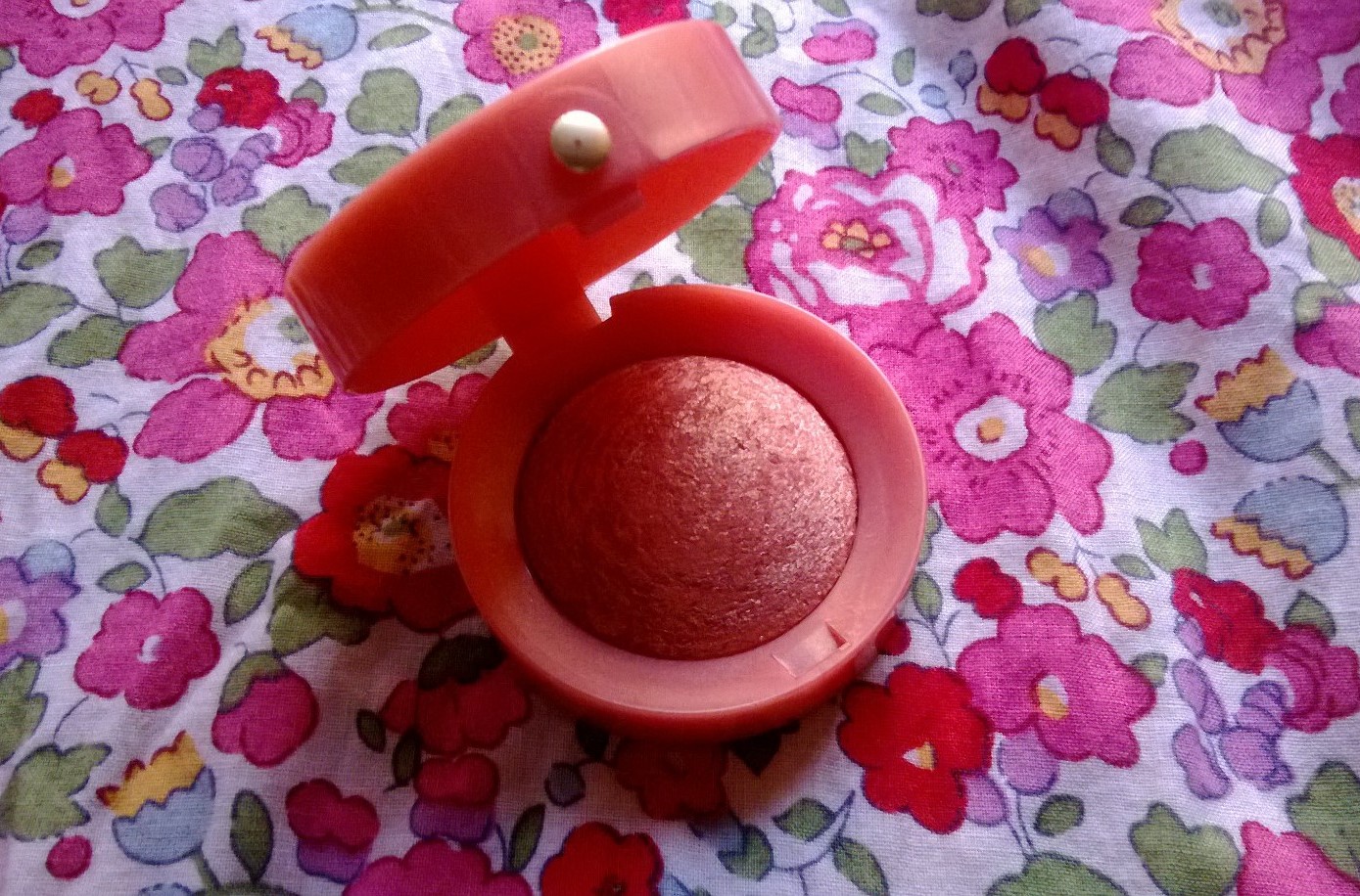 Bourjois Paris Little Round Pot Blush 32 Ambre D'Or Review and Swatches