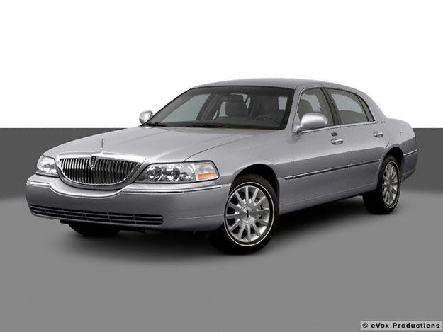 All Car Collections: 2007 Lincoln Town car