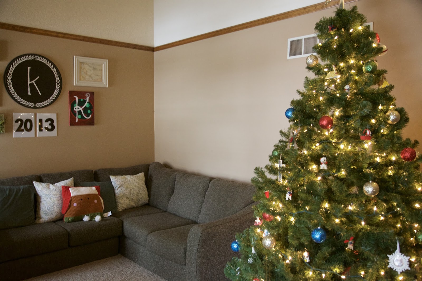 Cozy Holiday Home Tour ~ Currently, Kelsie