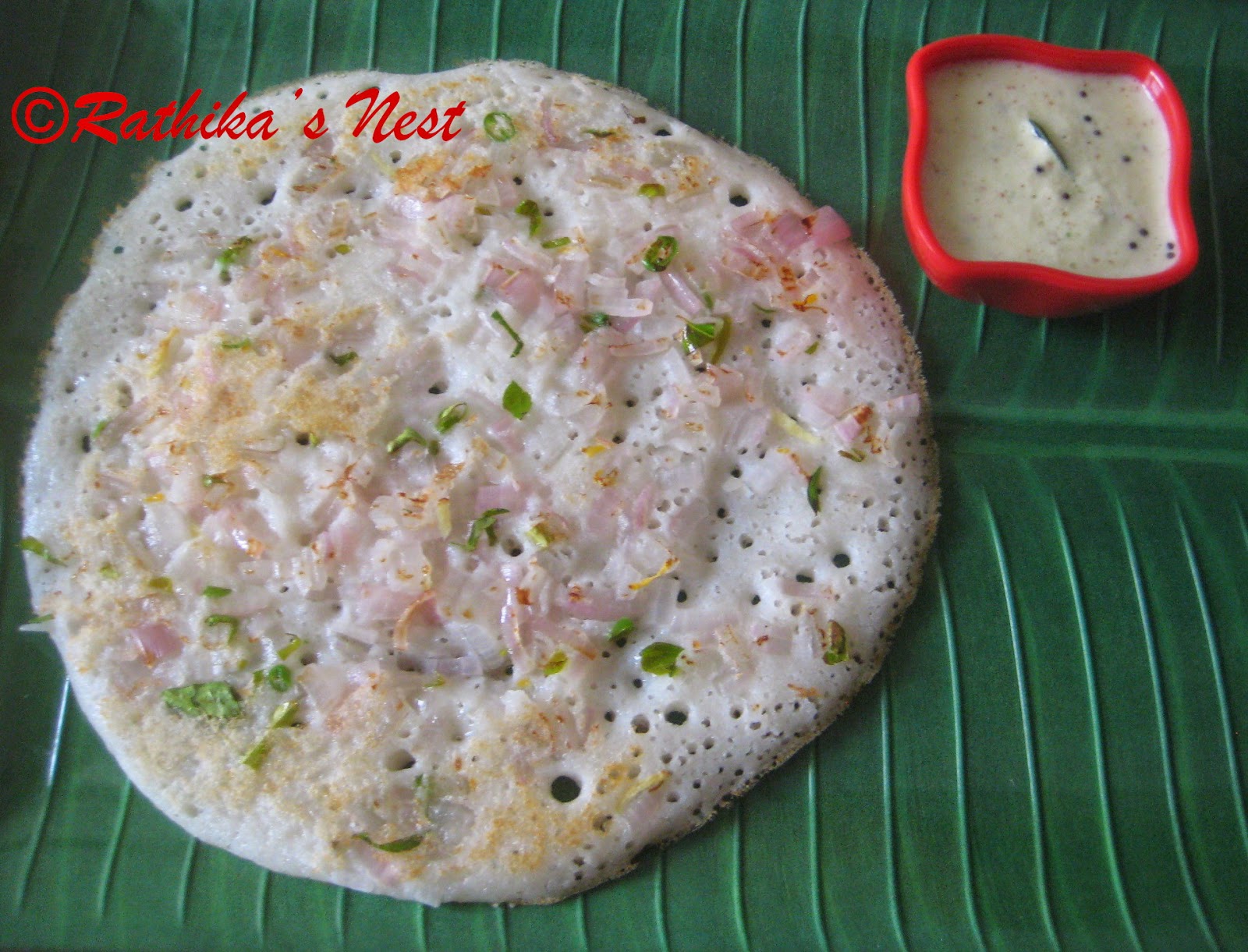 Rathika's Nest: Onion Oothappam (வெங்காய ஊத்தப்பம்)