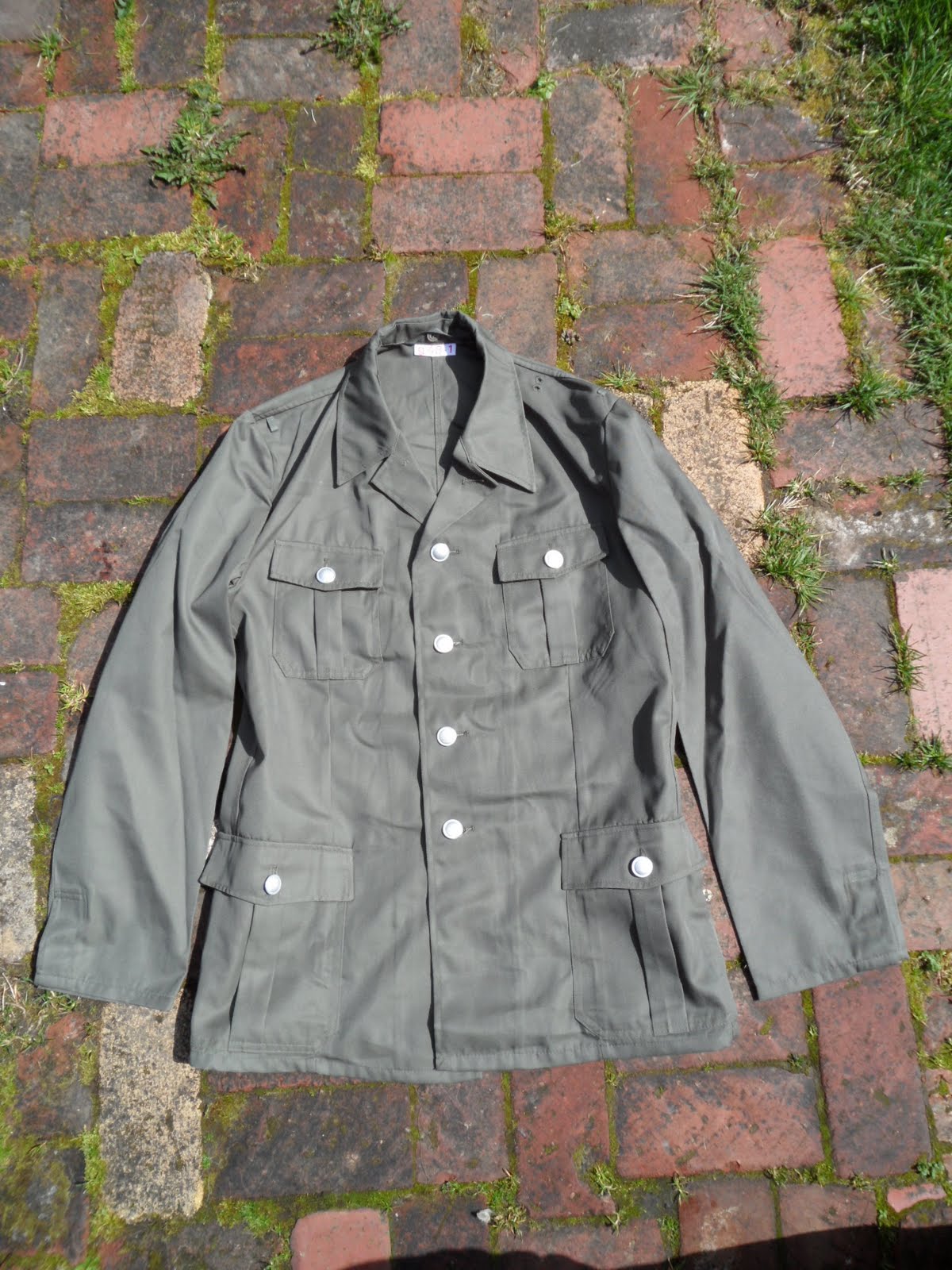 Four Bees: Grenzpolizei-Grenztruppen Der DDR, Sommer Uniform ...