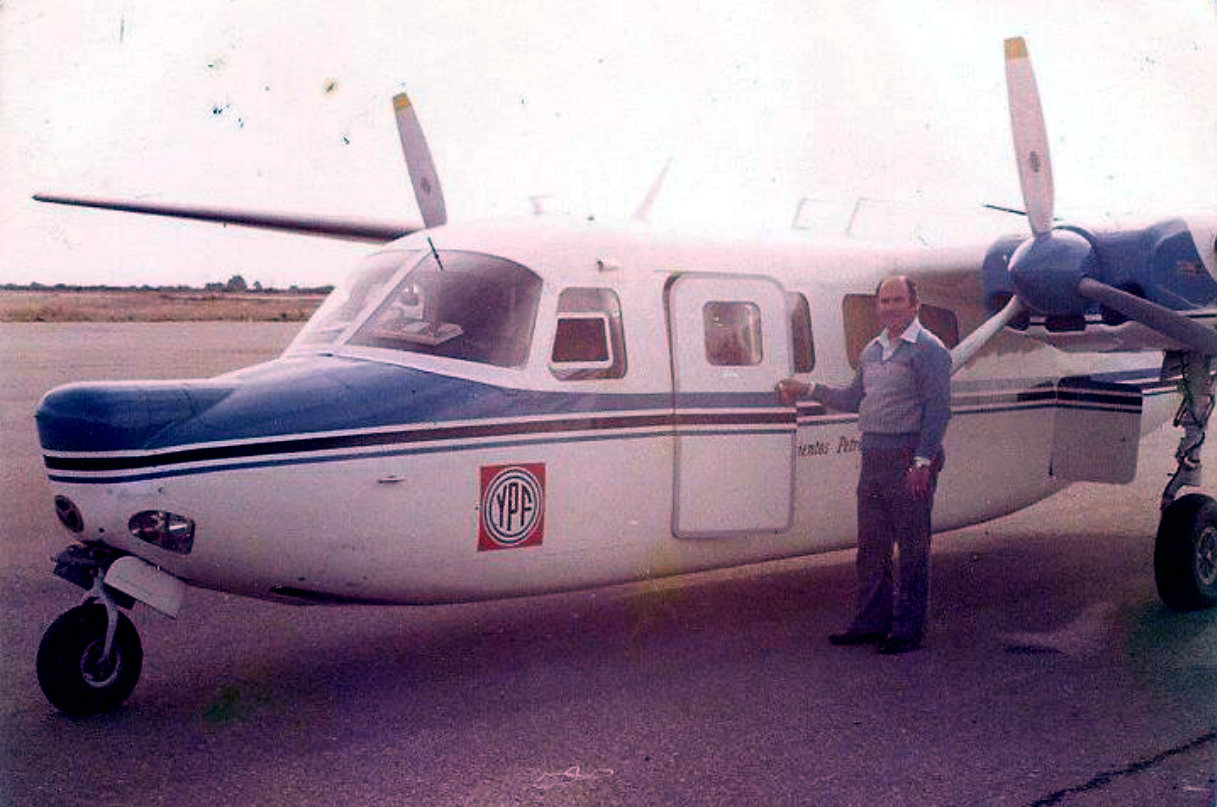 Historias Individuales: LV-INC, Aero Commander 680FL Grand Commander c ...