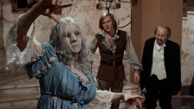 The Lucid Nightmare: REVIEW: Captain Kronos - Vampire Hunter