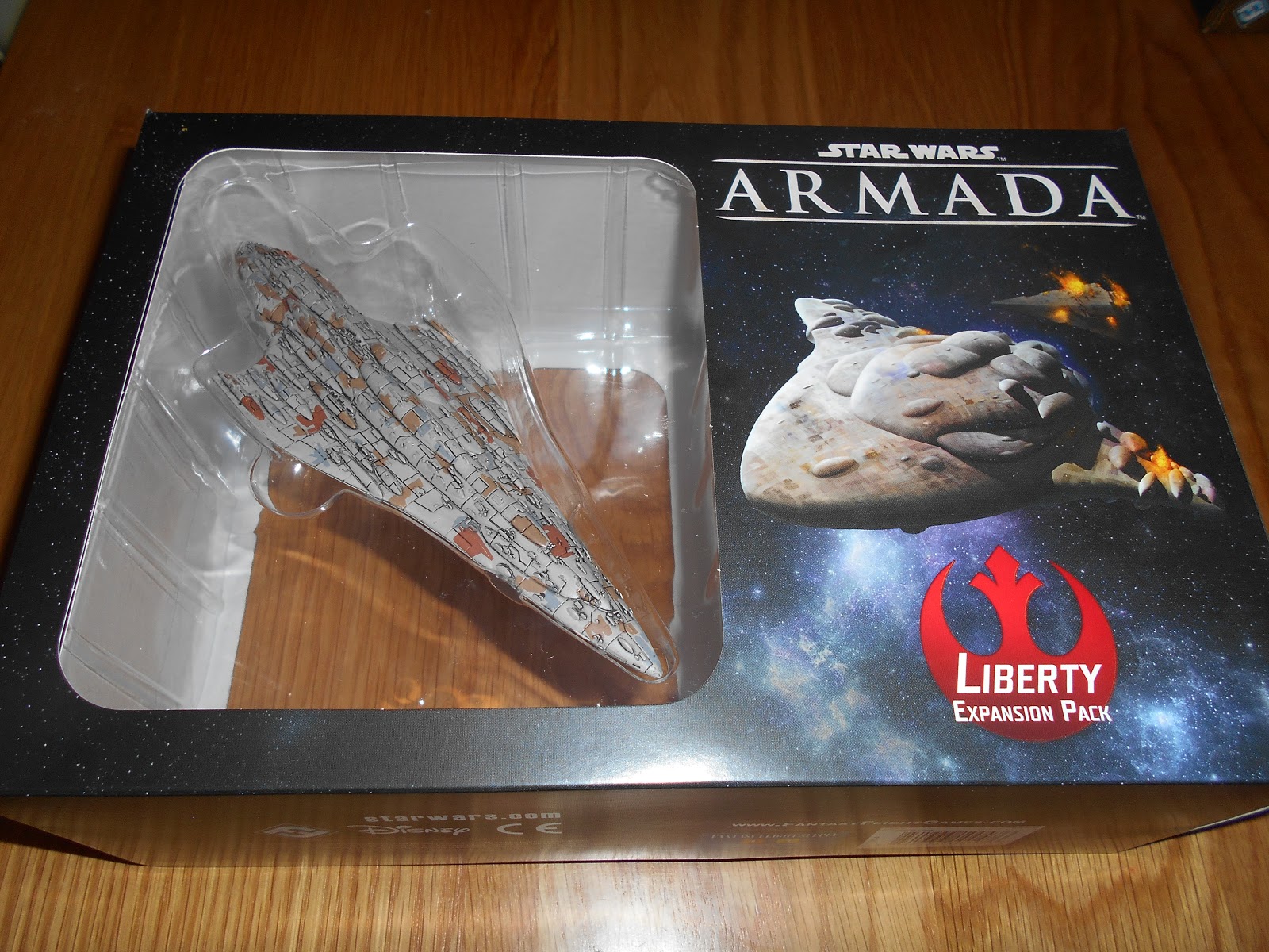 Star Wars Armada MC-80 Liberty expansion unboxing and review from ...