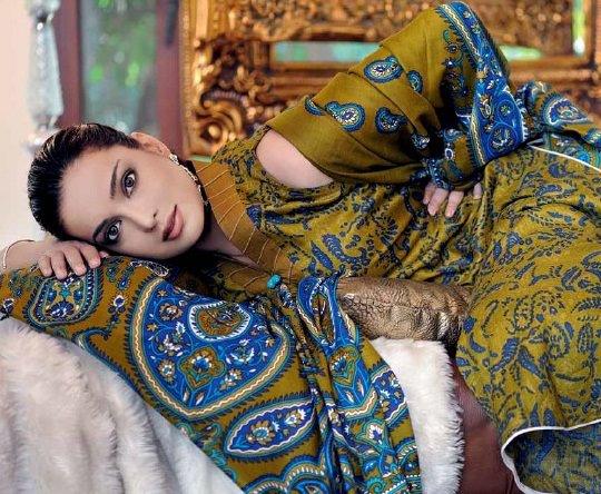 Amna haq - High Quality Wallpapers