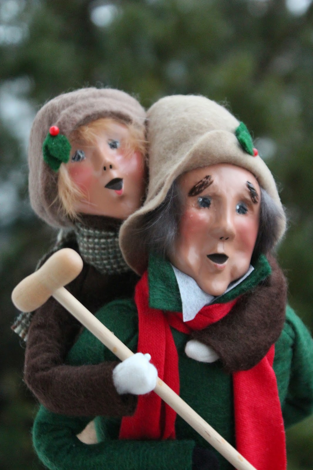 PLANET OF THE DOLLS: Doll-A-Day 330: Byers Carolers Bob Cratchit and ...