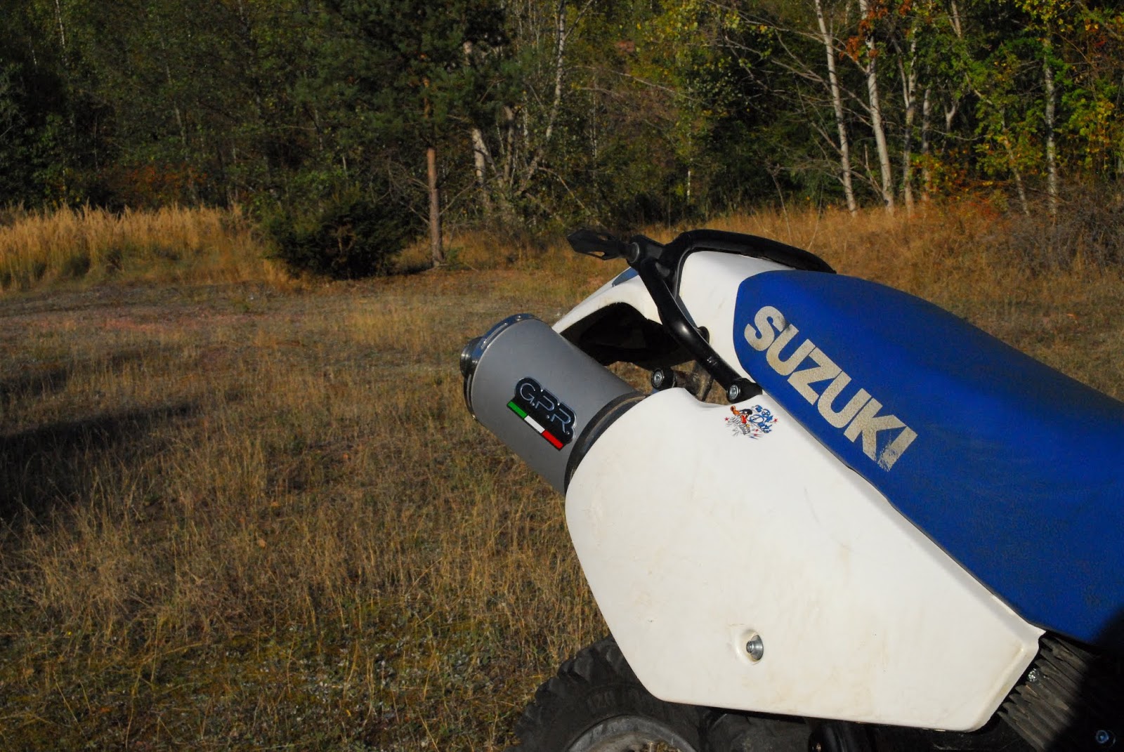 Der SUZUKI DR RALLYE & DR CUSTOM BIKE BLOG: Eine neue (Rallye) DR 350 ...