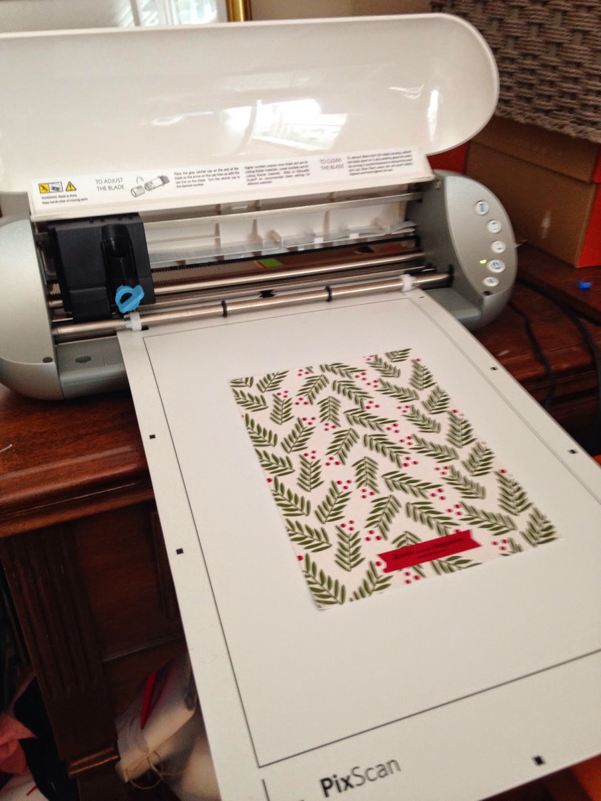 Silhouette PixScan Tutorial for Beginners: Part 1 of 2 - Silhouette School