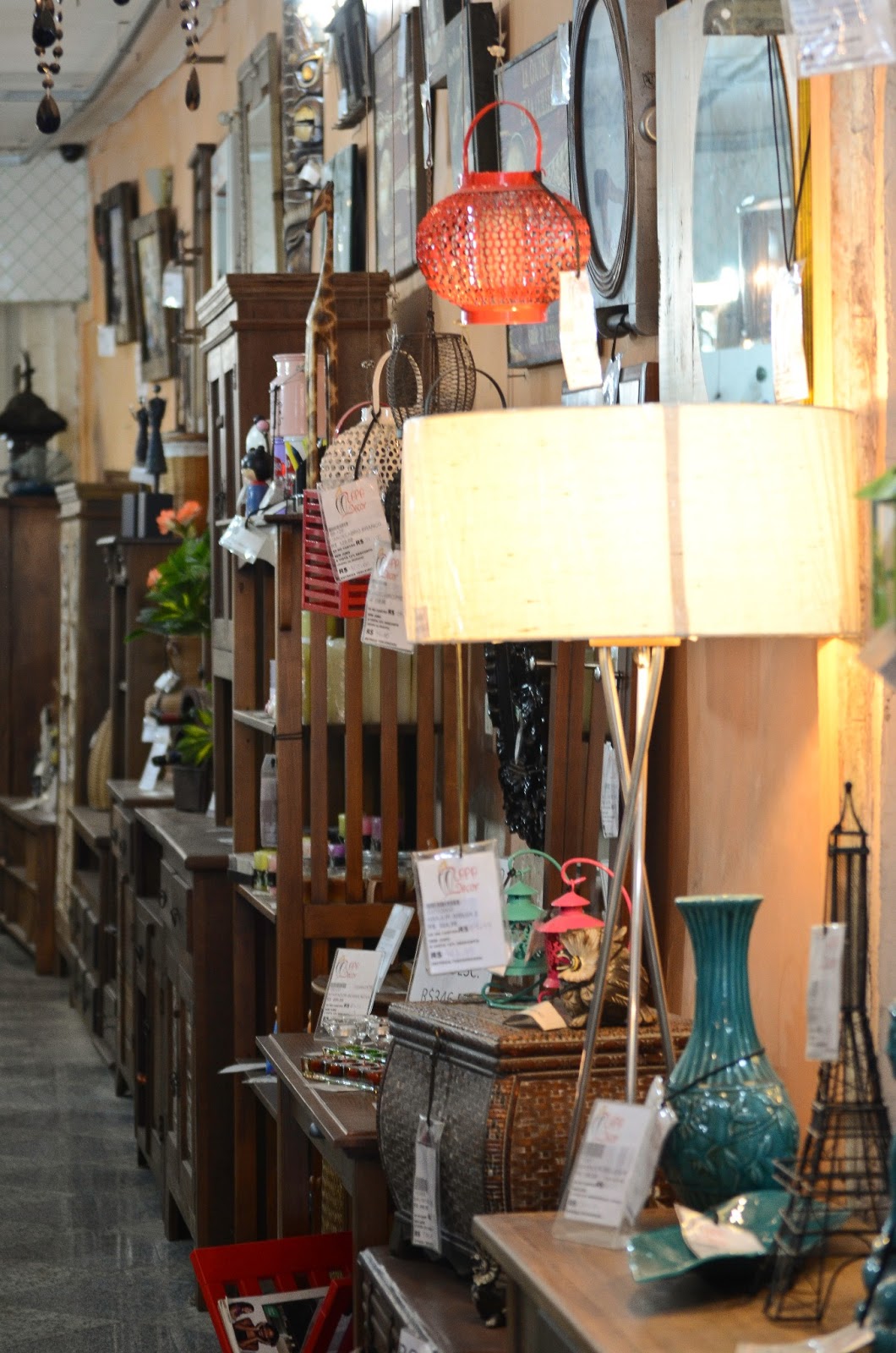 Lá na Lapa: Antiquários da Lapa