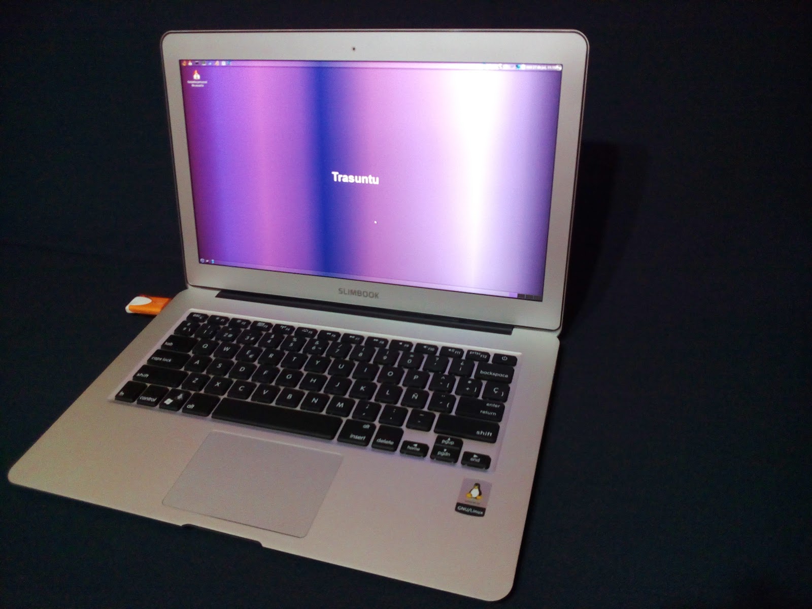 SLIMBOOK con Trasuntu | Trastetes