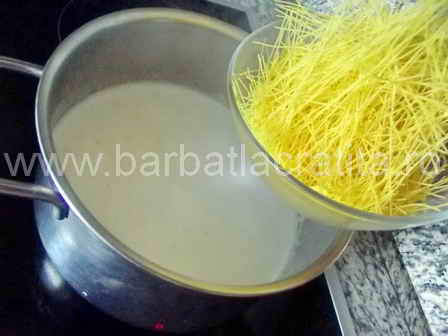 Fidea cu lapte | Rețete BărbatLaCratiță