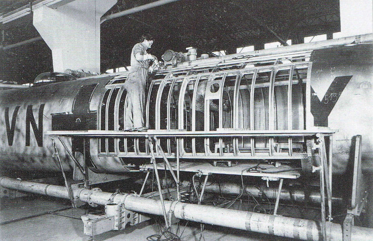 Historia y tecnología militar: Fotos de la línea de producción del ...