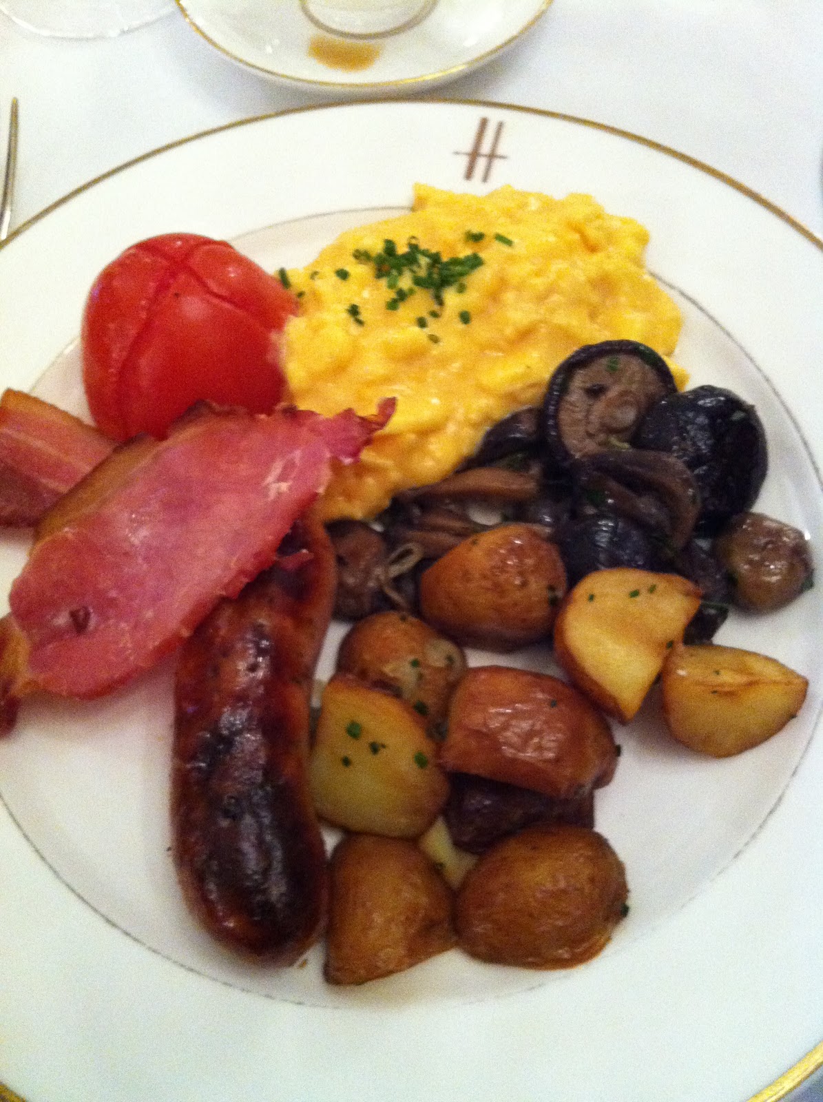 Absolutely Lavish: A Typical English Experience! Try Breakfast & More ...