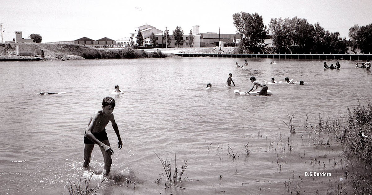 CACHOS DE VIDA: BAÑARSE EN EL RÍO GUADIANA
