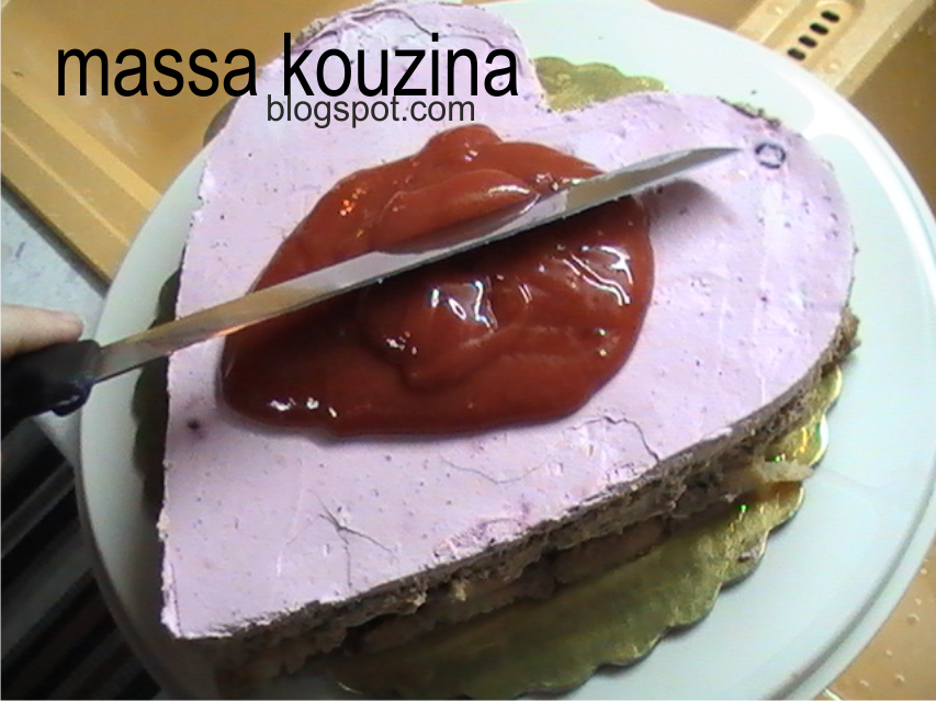 massa kouzina: Τουρτα καρδια!!!