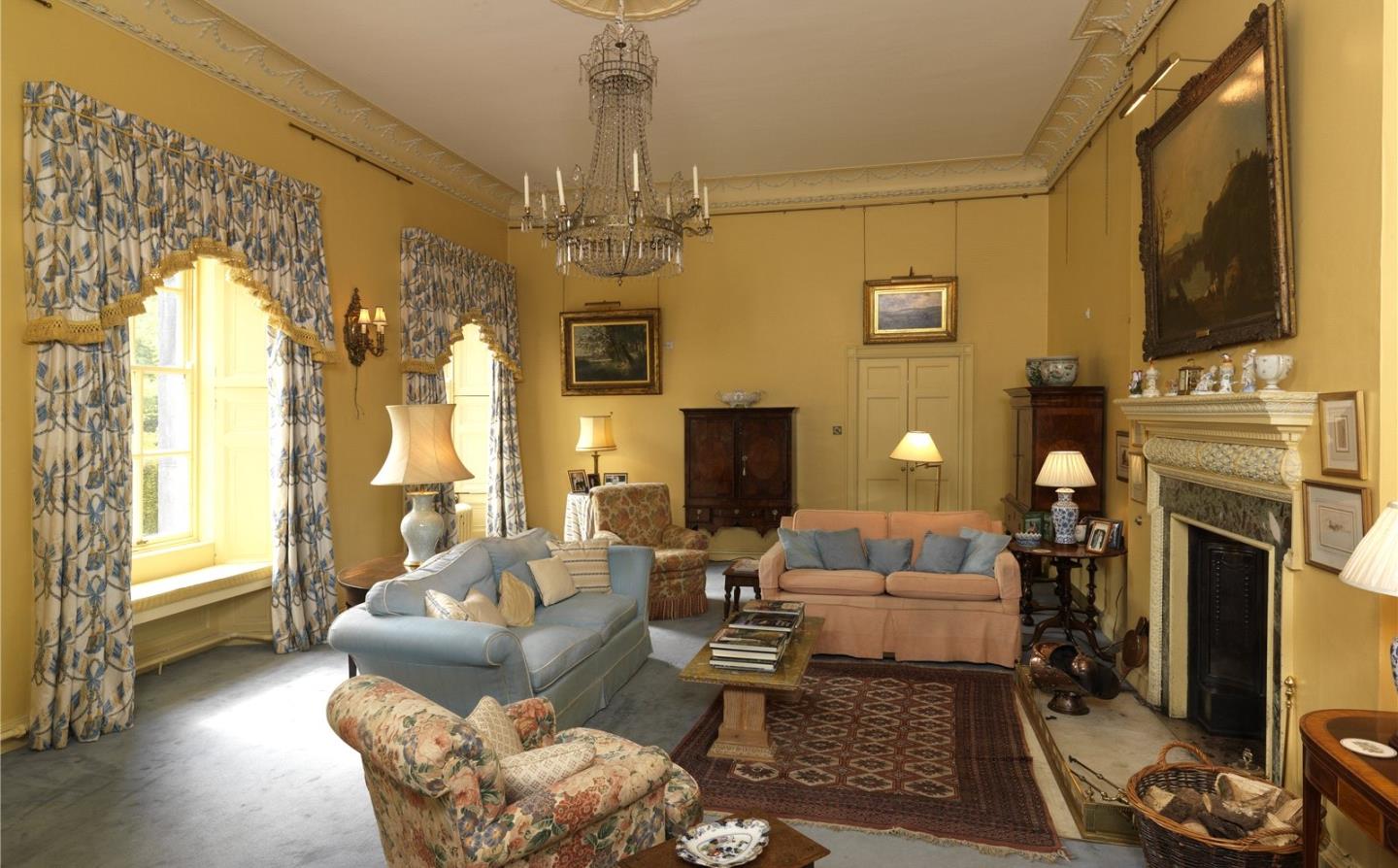 The Designer's Muse: Manor of the Month, Ffynone