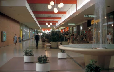 MALL HALL OF FAME