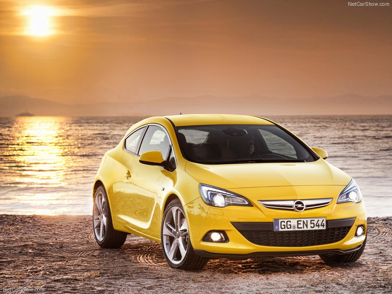 Masini de lux: Opel Astra GTC