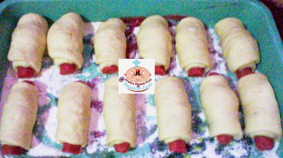 Aneka Resep Kue dan Masakan Enak: Roti Goreng Sosis Seribuan by.Mamah Mikha