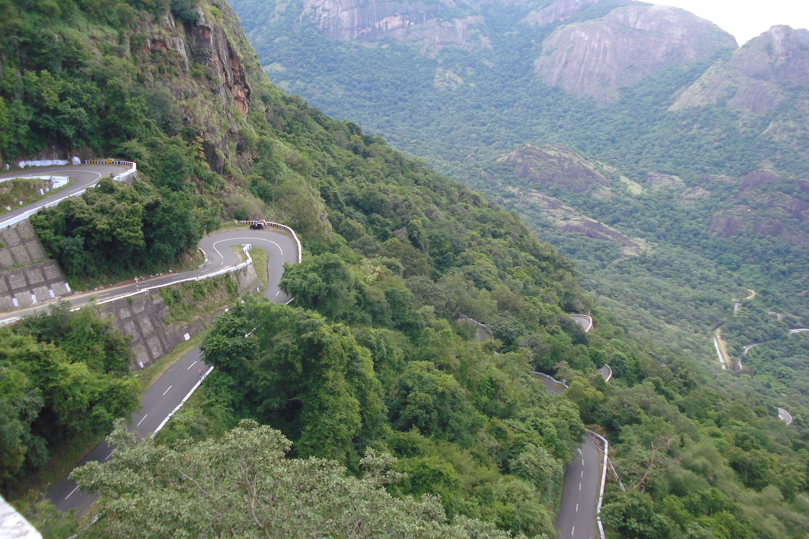 bijualapatt: Valpara Photos