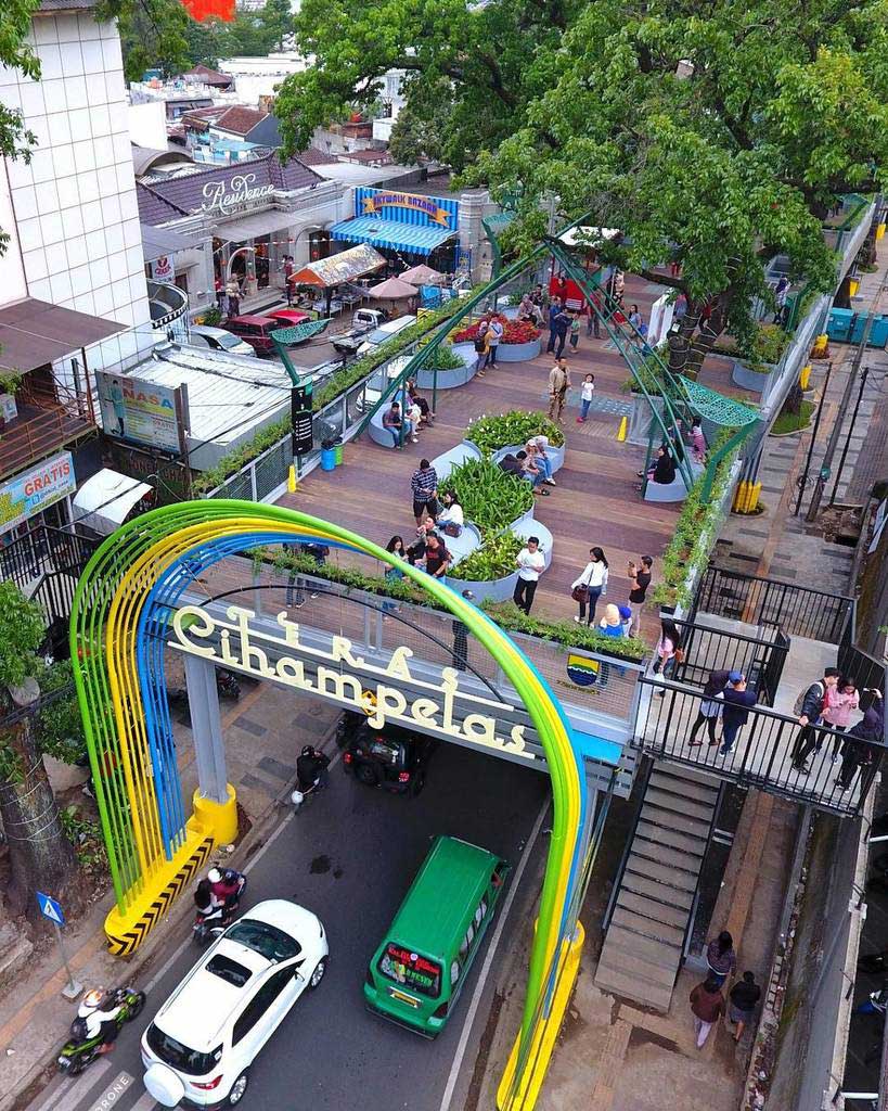 Wisata Keren Jalan Cihampelas, Kota Bandung - Cariduit-dot