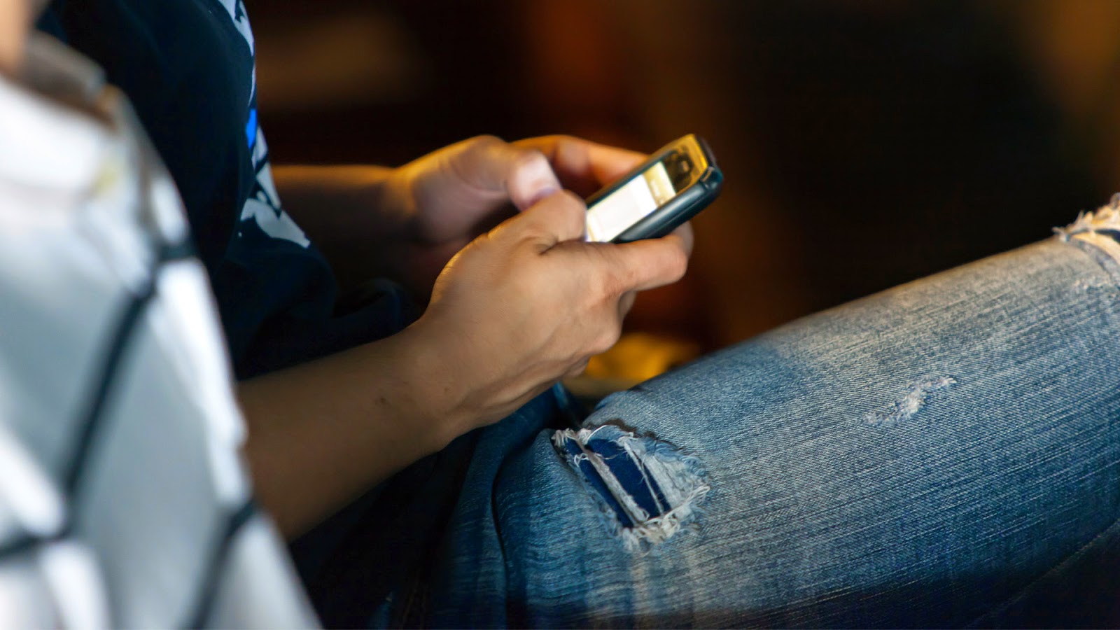 LoveontheFly: Texting Versus Talking