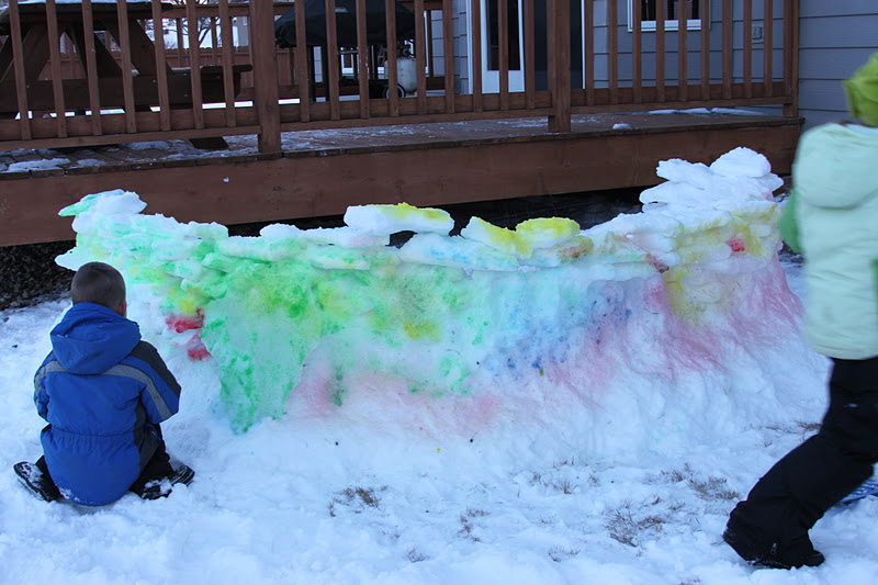Kara's Creative Place: Colorful Snow Fort