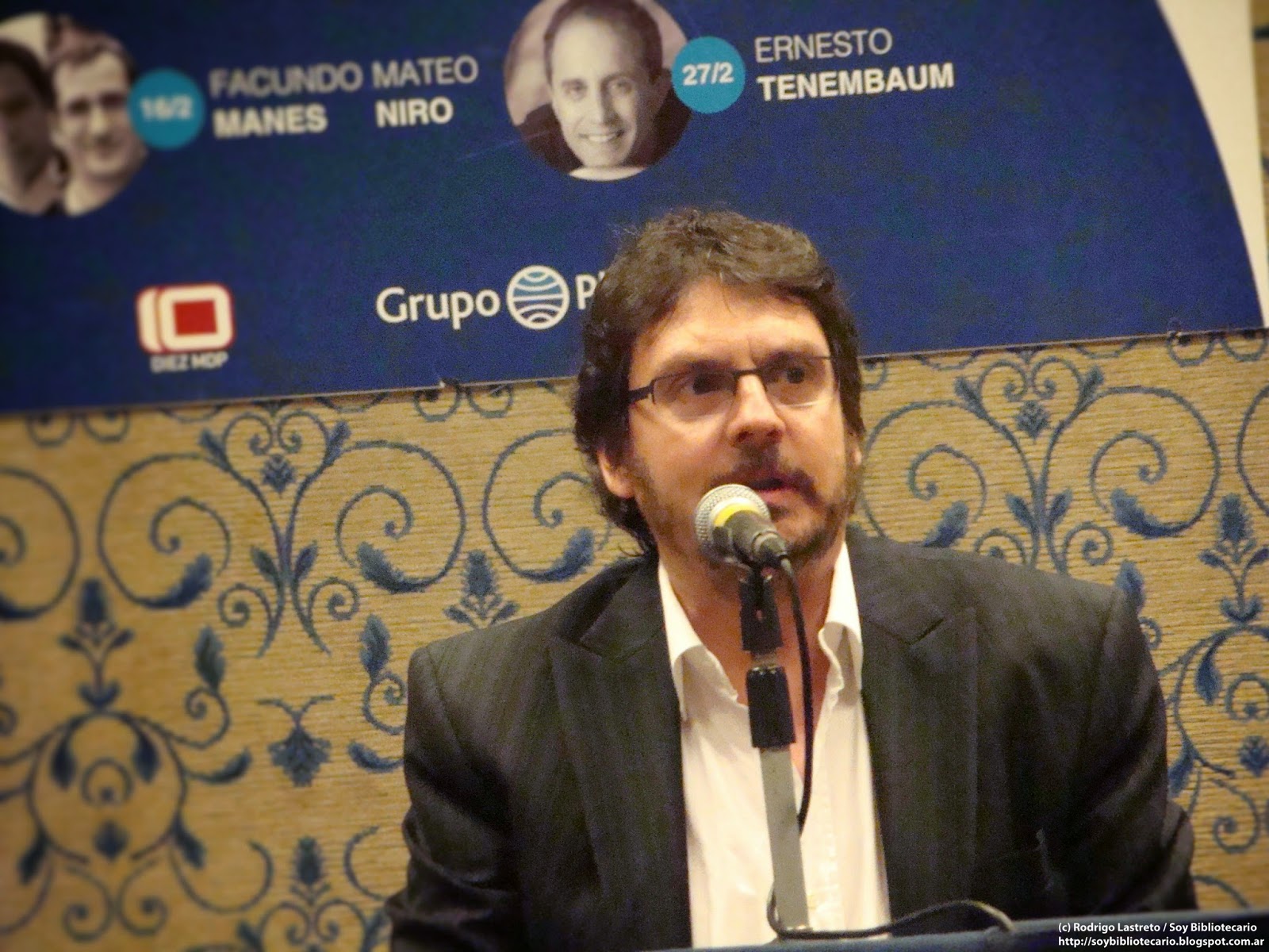 Felipe Pigna: “Las bibliotecas son un invento maravilloso que hay que ...