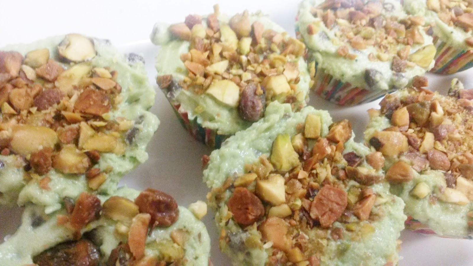 MEGOMANIA ... can you hear me now?: Mini No Bake Matcha Green Tea ...