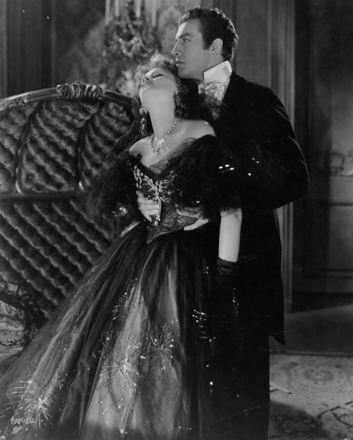 Love Those Classic Movies!!!: In Pictures: Robert Taylor