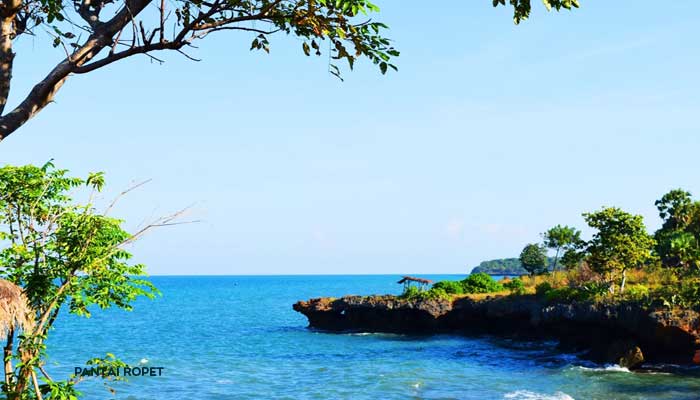 MENIKMATI 10 PANTAI TERINDAH DI PULAU MADURA