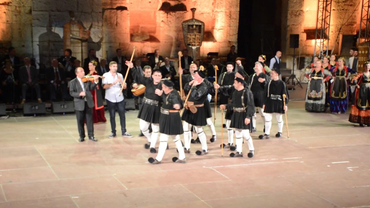 Πρωτοχρονιά στην ΕΡΤ1: «Η Ήπειρος ταξιδεύει» (photos) - Greek Web TV Live