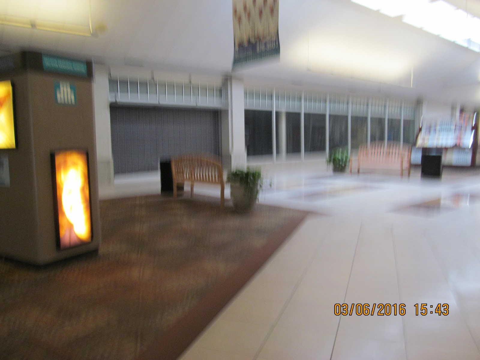 Trip to the Mall: Hickory Point Mall- [(Forsyth) Decatur, Illinois)]