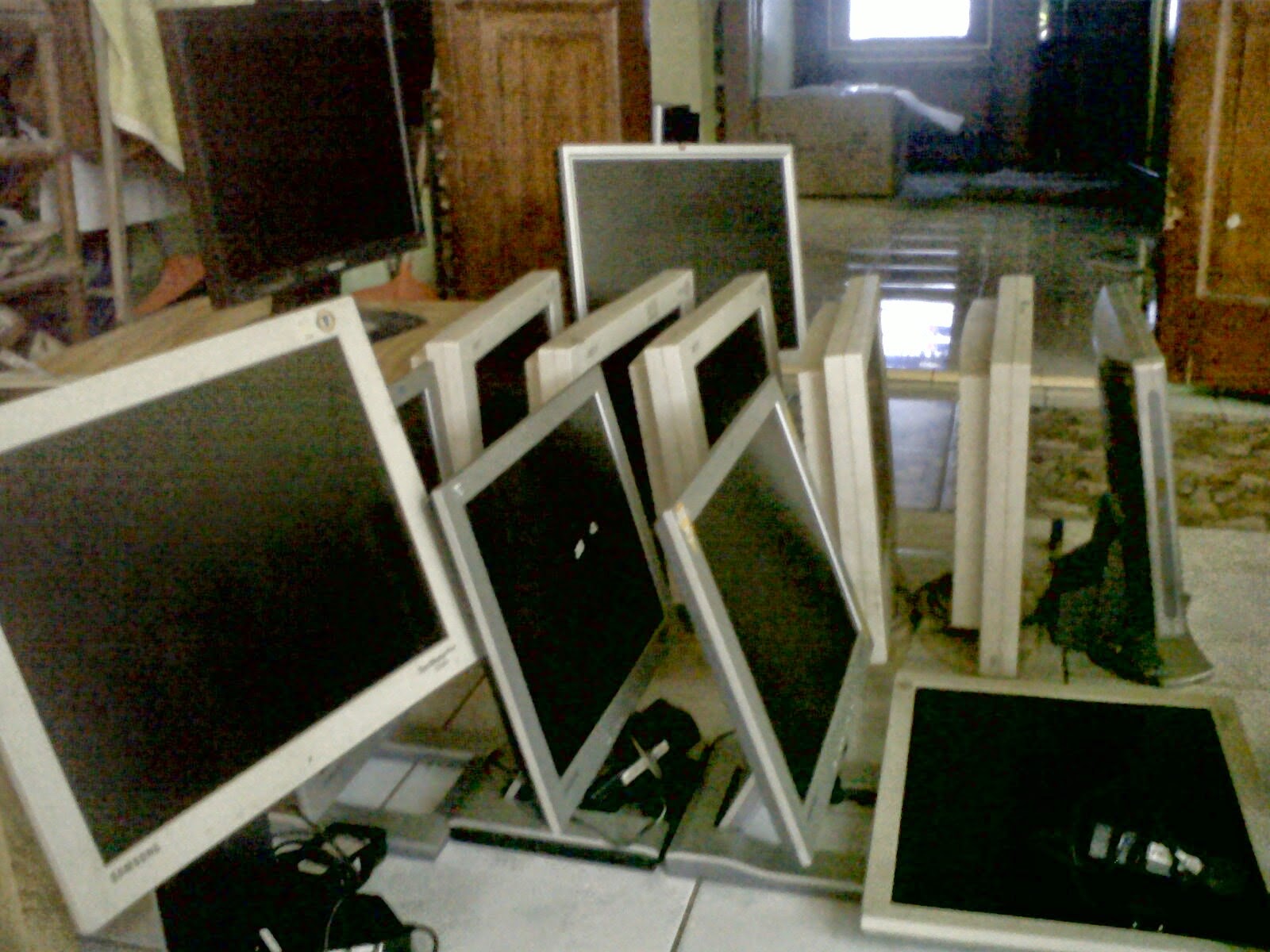 GIANT COMPUTER Terima, Borongan, Lelangan, Komputer, Beli CPU dan ...