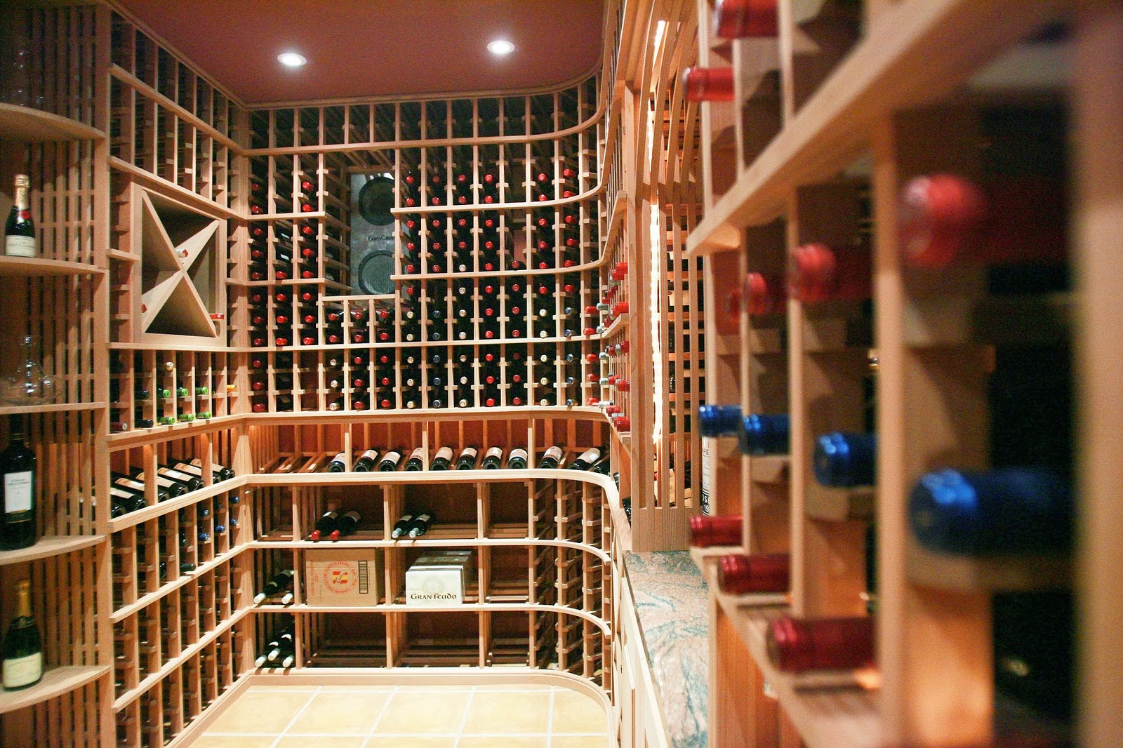 SweetHome: Interiorismo de bodegas en viviendas y locales comerciales
