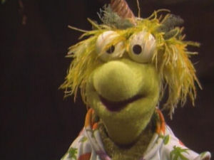 Cat In A Cave: Mellow Yellow Hair