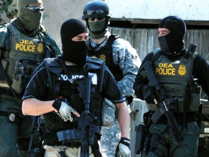 Habla Ex agente de la DEA admite haber robado efectivo y drogas - El ...