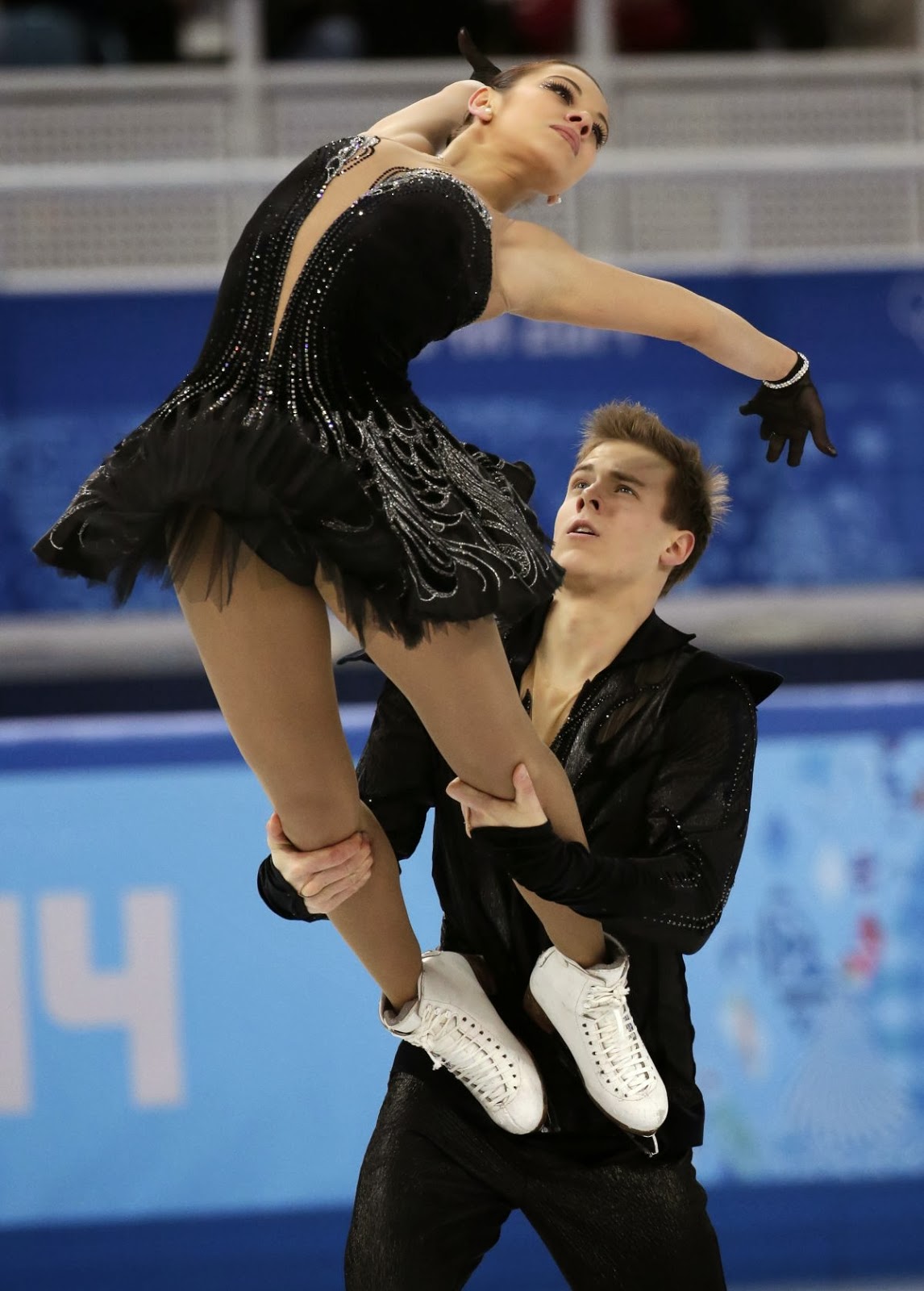 Jessica Dube Cut Face