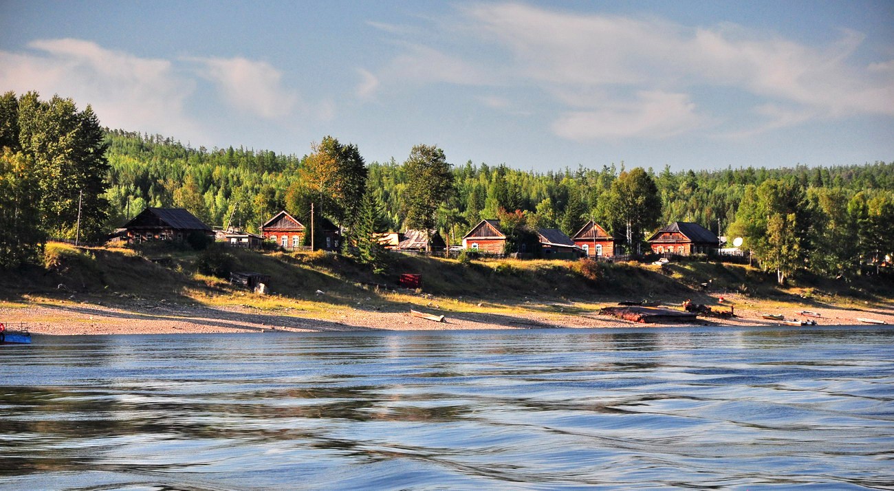 Ultima Thule: The Lena River in Artic Siberia, a geographical and ...