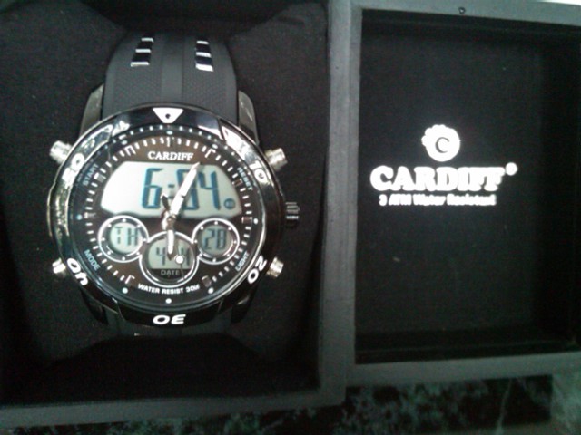 JAM TANGAN CARDIFF WATERPROOF: JAM CARDIFF SPORTY & TRENDY