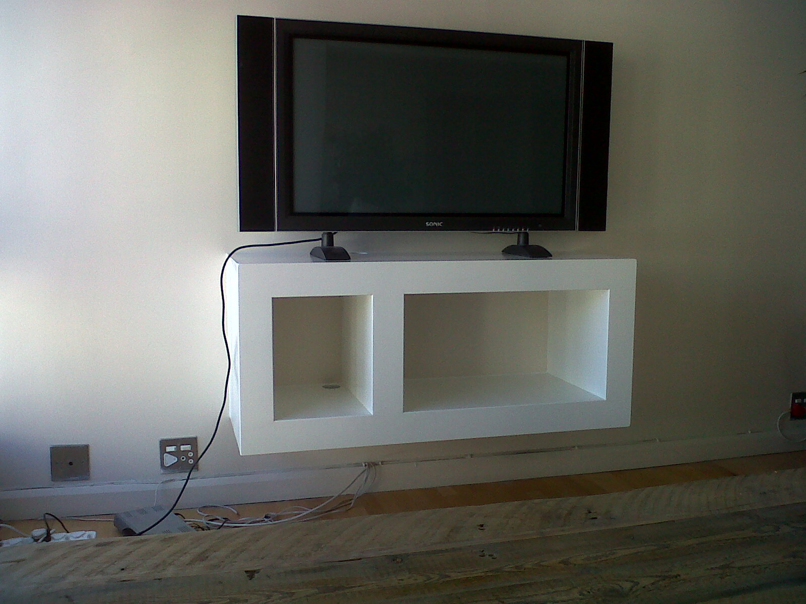 Jono's Custom Cre8ions: Floating Units