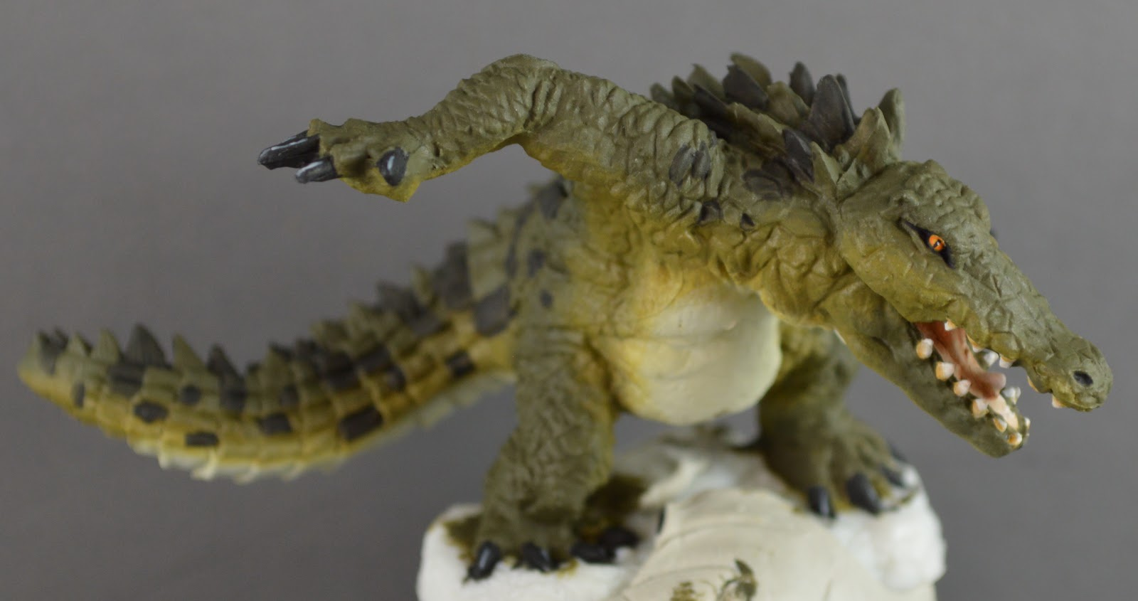 Jen's Mini Painting: Werecroc: Details, shading