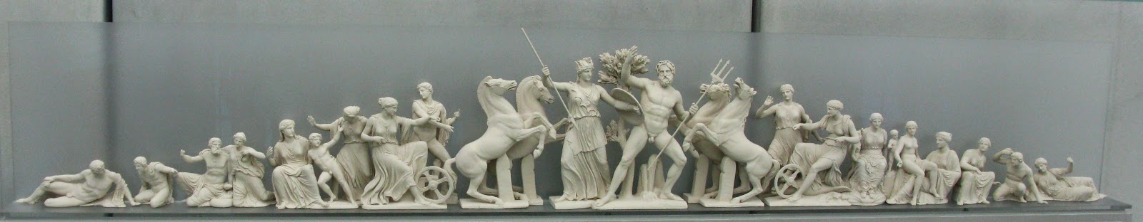 Frontón occidental del `Partenon Lucha de Atenea y Poseidon por el ...