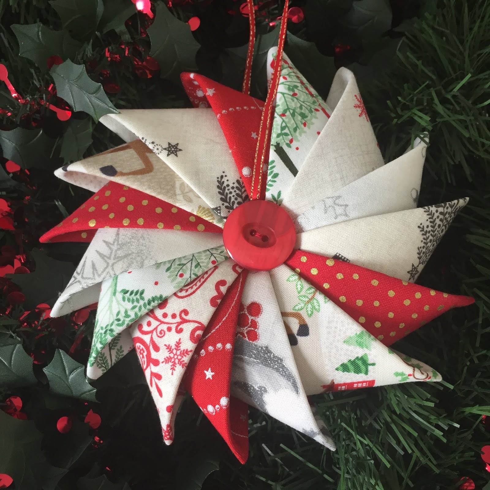 A Kiwi Stitching : Prairie Point Star Ornaments